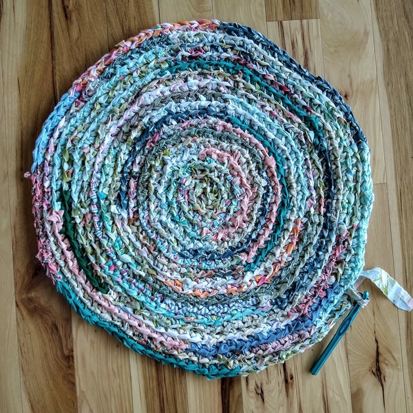 Rag Rug Fabric Strips, Yarn Toothbrush Rug, Banner Locker Hooking Amish ...