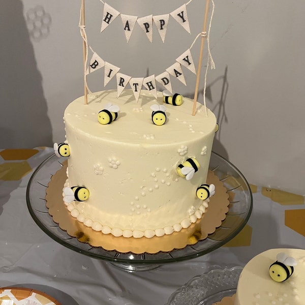 Fondant / Gum Paste Bees Cake or Cupcake Topper. Edible Bees Decoration ...