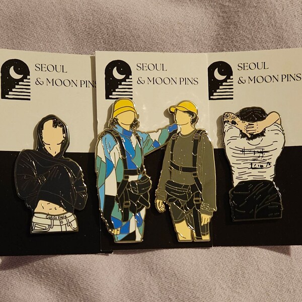 Fri(end)s - BTS Kim Taehyung V Enamel Pin - Etsy