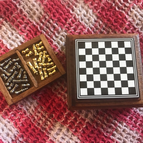 Miniature Chess Set With Metal Magnetic Chess Pieces and Storage Drawer ...