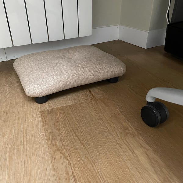 Footrest Under Desk Little 10 Cm 4" Height Footstool With Plastic Feet ...