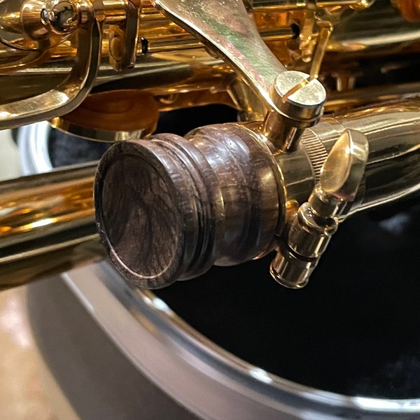 The Wall Hanger - Saxophone Wall Stand - Gift for Saxophonist Player ...