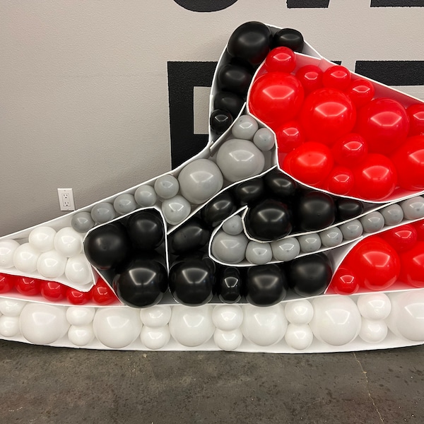 Sneaker From Balloons, Shoe Mosaic From Balloons, Décor Ideas, Mosaic ...