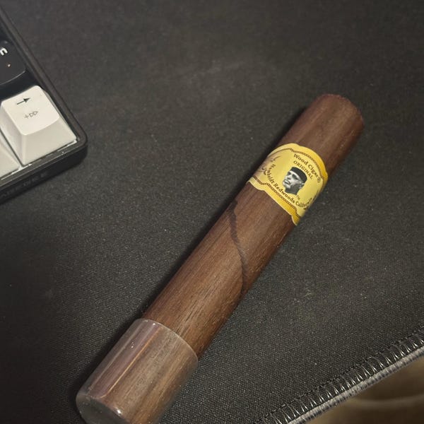Cigar Pipe™ - Oak Stogie Pipe - Original. Organic. Natural. Tobacco ...