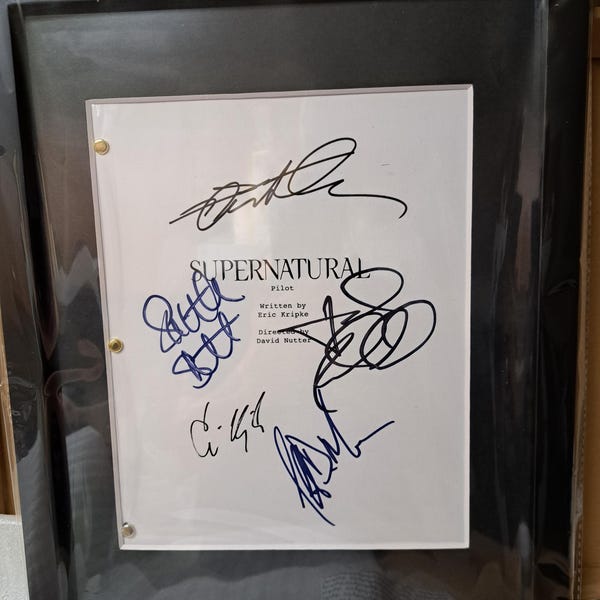 Futurama TV Script Signed Autograph Screenplay Matt Groening, David ...