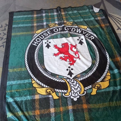 Personalized Irish Coat of Arms T-shirt, Custom Surname Option ...