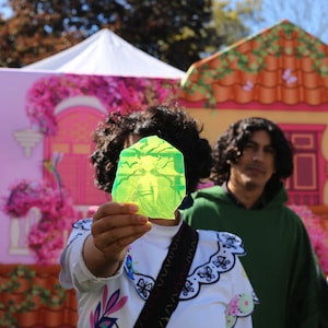 Bruno Vision Puzzle LED Display Stand - Etsy