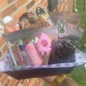 Pink Lips Rolling Tray // Cute Rolling Trays // Weed Tray // | Etsy