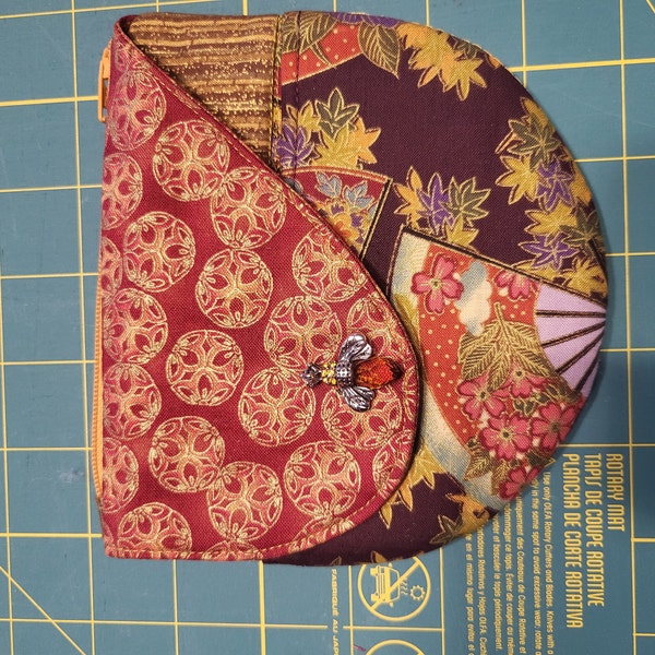 Round Wing Zipper Pouch PDF Sewing Pattern - Etsy