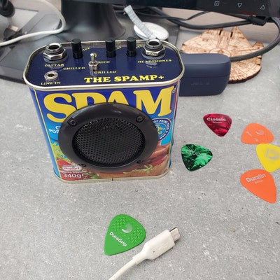 THE SPAMP PLUS Guitar Practice Amplifier and Distortion Effect With ...