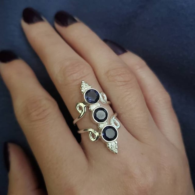 WORLDWIDE FREE SHIPPING and USPS tracking for by ShalzDesigns