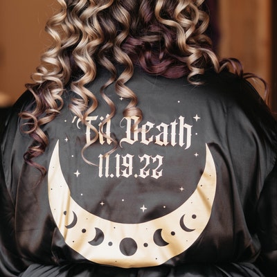 Brides Coven Robe, Maid of Honor Robe, Witch Bridal Party Robe, Gothic ...