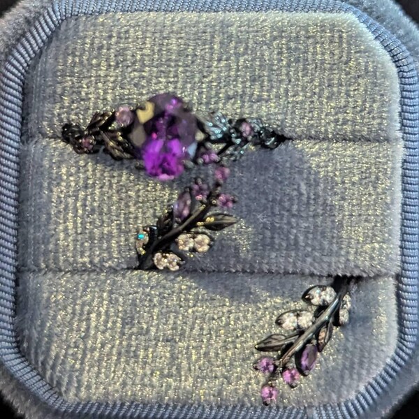 Vintage Pear Firework Cut Alexandrite Engagement Ring Unique Black Gold ...