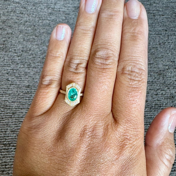 Art Deco Oval Peridot Engagement Ring in Yellow Gold -unique Open Gold ...