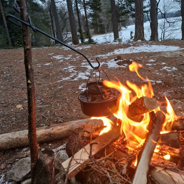 Pocket Fire Anchor. Bushcraft. Camping. Outdoor Cooking. Rucksack ...