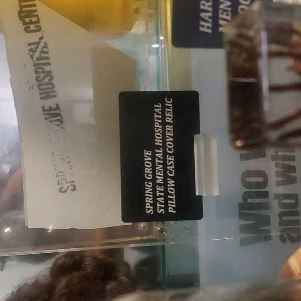 Personalized Gallery Wall Artist Placards - Black Wall Placards ...