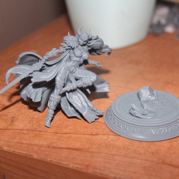 Vampire Lord Mutated Feral Spawn Miniature 28mm,32mm,54mm Scales Undead Dungeons & Dragons 5e ...