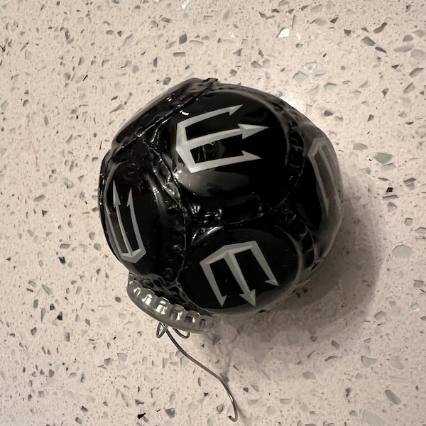 Modelo Bottle Cap Ornament - Etsy