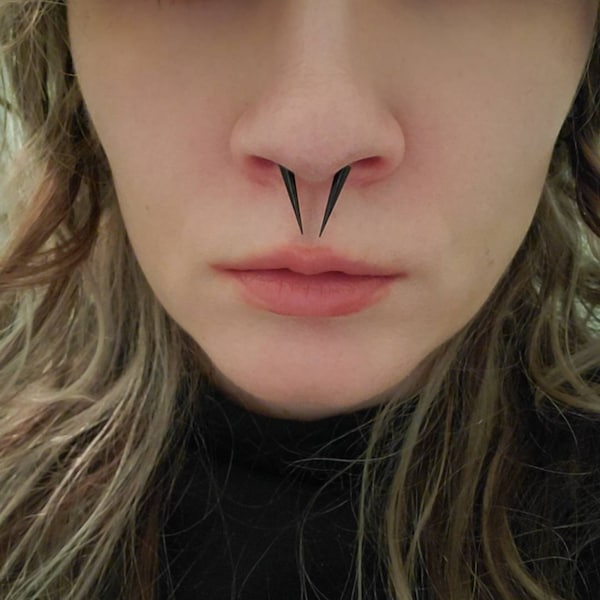 Extreme Long Spikes, Good for Labret Cheek, Piercing, Medusa, Monroe ...