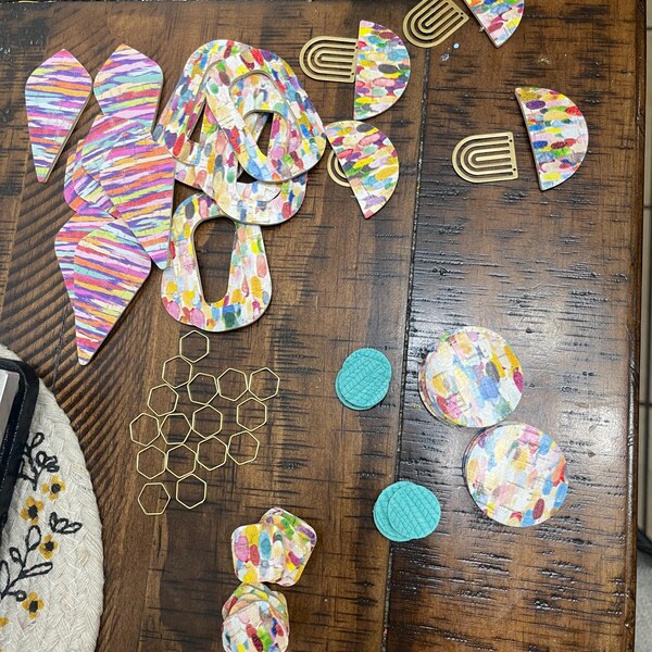 Fall Colors Leaf Teardrop Sample Pack, Palm Leaf Embossed Leather ...