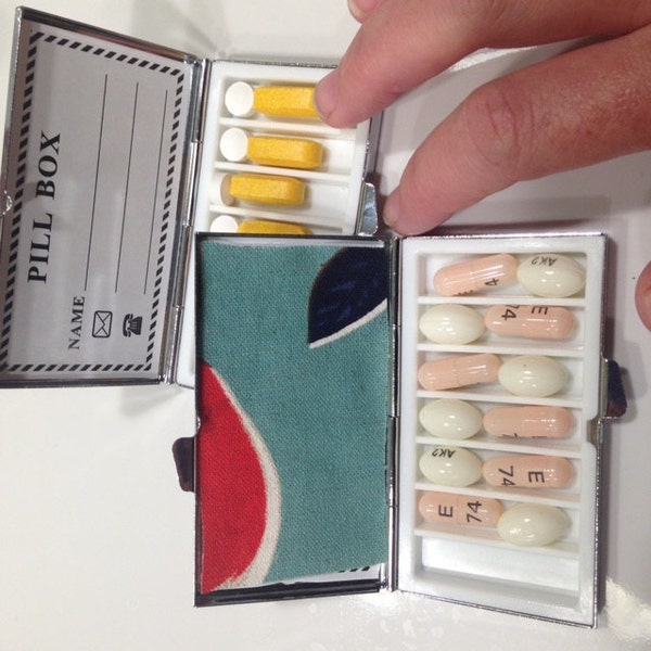 Zombie Pill Case, 7 Day Pill Box, Pill Case, Pill Box, 7 Sections, Pill ...