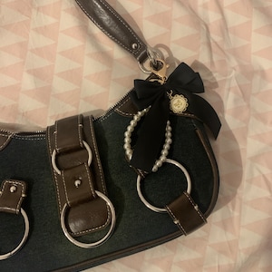 Beautiful Gentle Blue Bow Pearl Keychain Charm Heart-shaped Key Chain ...