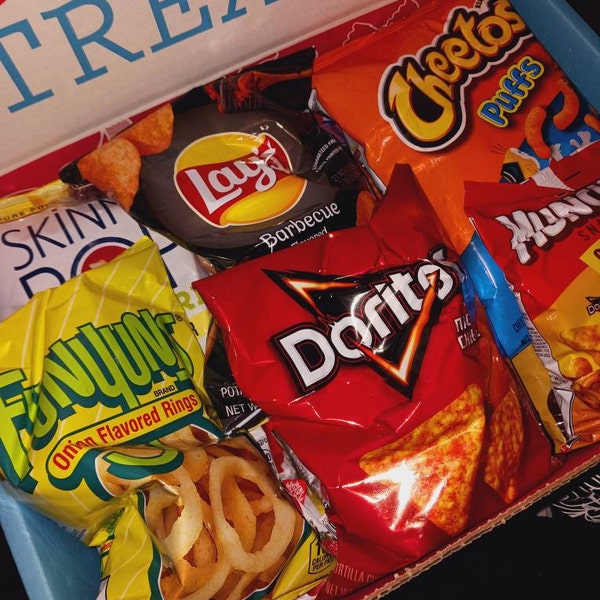 Ultimate International Snack Box (20 Count) - Etsy