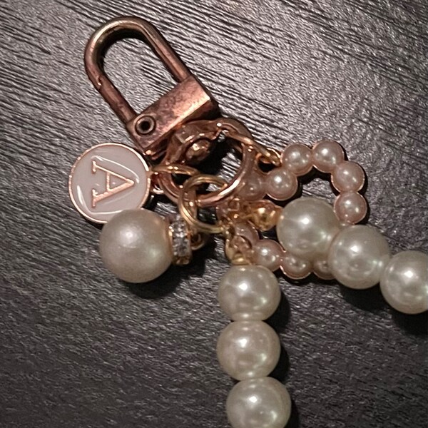 Preppy Girl Keychain/pearl Wristlet/neutral Accessories/aesthetic ...
