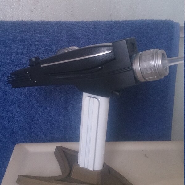 Display Stand for Diamond Select Star Trek Phaser Pistol Prop Art ...