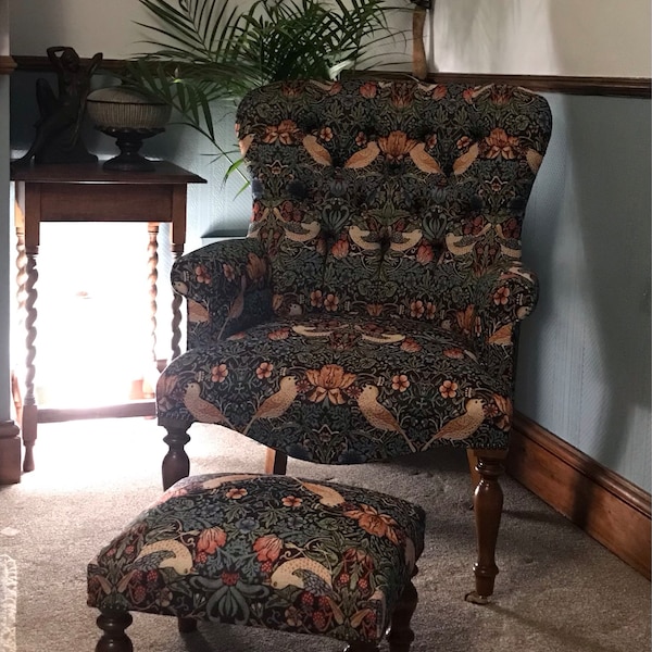 I'M NEW!! Occasional Small Sofa, Bench, Seat Covered in a Printed Blue ...