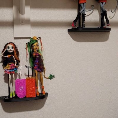 Monster High Haunt Couture Style Display Shelf Buy Multiples and Save ...