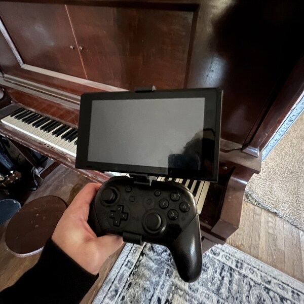 3D Printed Switch Pro Controller Clip Mount - Etsy