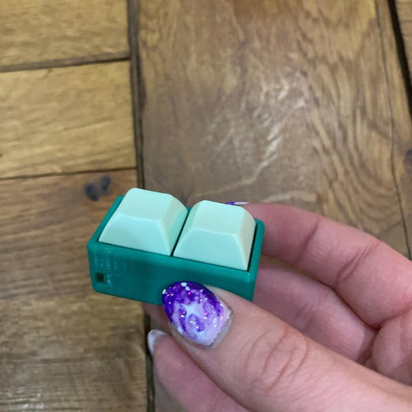 Keyboard Fidget Toy Keychain for Adults Cupcake Lover Gift Idea ...