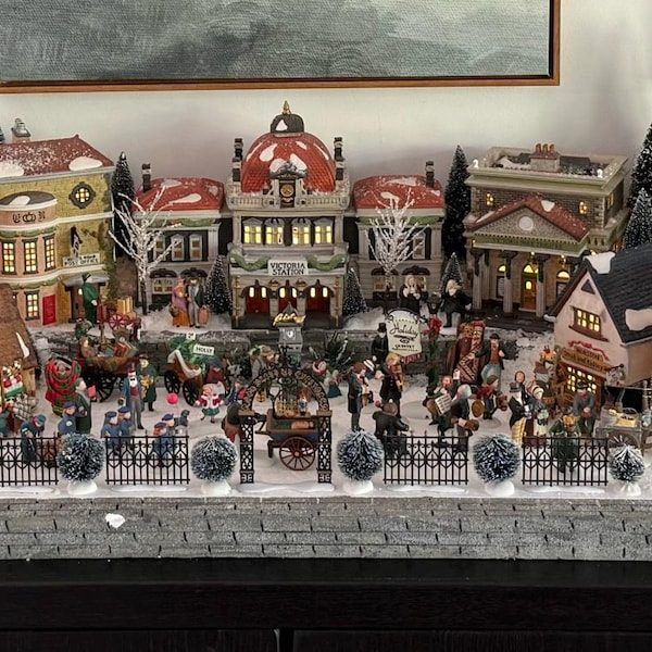 Christmas Village Display Platform for Lemax Dept 56 Dickens Snow ...
