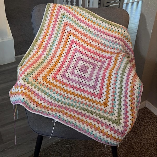Infinity Granny Rainbow Blanket Crochet Pattern | Crochet Patterns ...