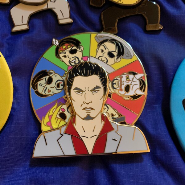 Yakuza Pin - Kiryu and Majima Everywhere Enamel Pin Spinner *UPDATED ...