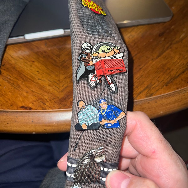 Friday Enamel Pin, 90s Pins, Chris Tucker Smokey, Hip Hop Pin, Bye ...