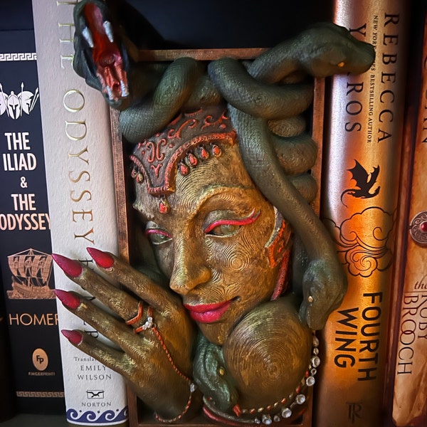 Medusa Book Nook, Tabletop Fantasy Role-playing Props, Unique ...