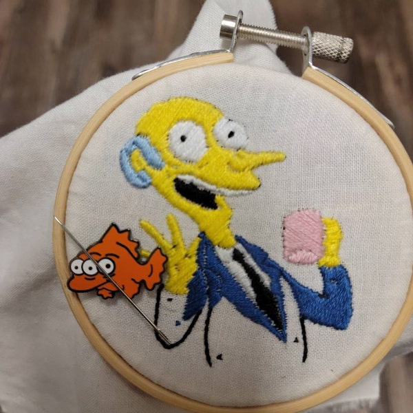 Muumuu Homer Magnetic Needle Minder – Funny Simpsons Embroidery ...