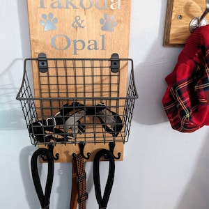Personalized Wooden Dog Leash Holder Sign for Pet Parents - Etsy