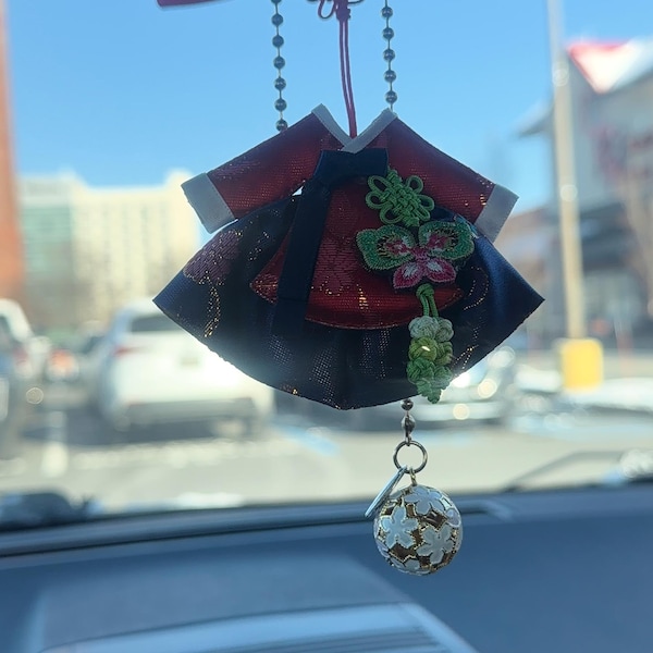 Mini Hanbok Ornament: Korean Traditional Dress Keychain - New Year Gift ...