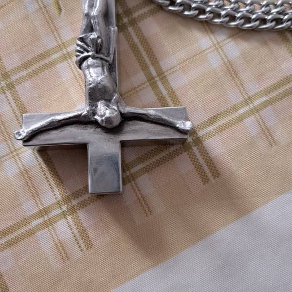 Big Inverted Crucifix Necklace , Giant Curbed Chain Upside Down Cross ...