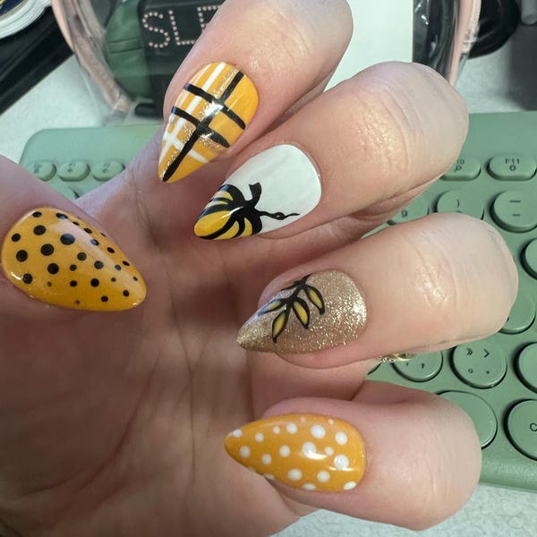 Cheetos Press on Cheetos Nails Design Flamming Hot Nails Hot Chips ...