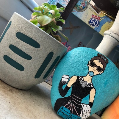 Set of 5 Pac Man & Ghosts Hand Painted Rocks - Etsy