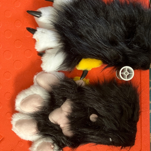 Wolfskinstudios Feral Paw Pattern - Etsy