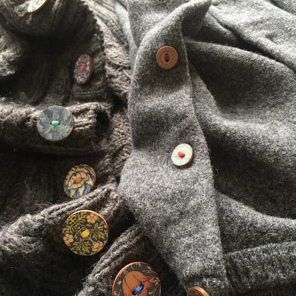 Set of 8 William Morris Design, Medium 22mm approx 3/4 Inch, Handmade ...