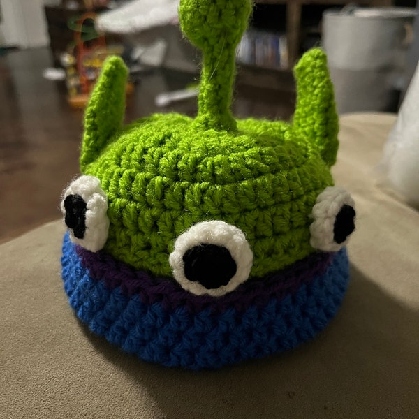 Alien Crochet Hat Pattern PDF - DIY - Newborn to Adult Sizes Included ...
