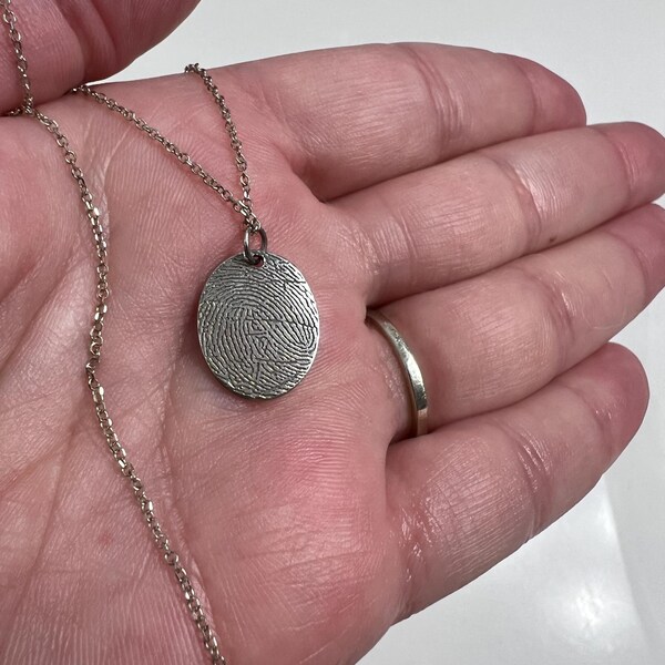 14k Personalised Fingerprint Gold Necklace , Handprint Necklace ...