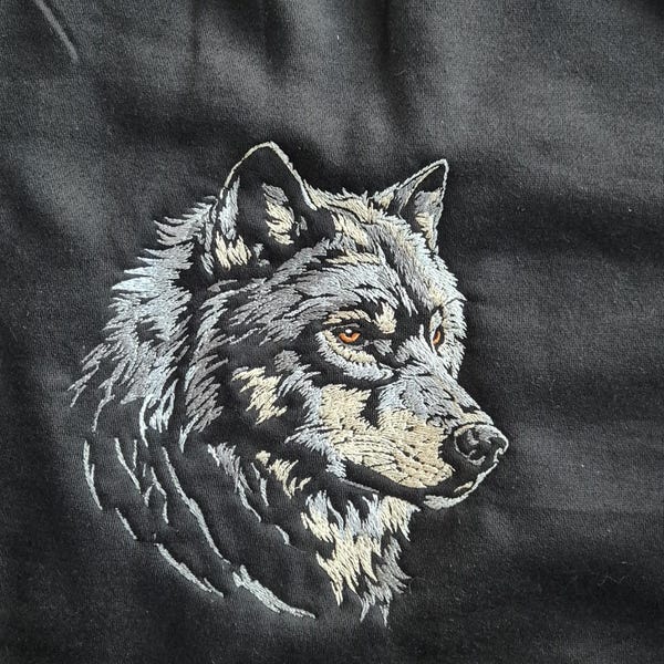 Realistic Wolf Head Embroidery Design, Majestic Night Forest Animal ...