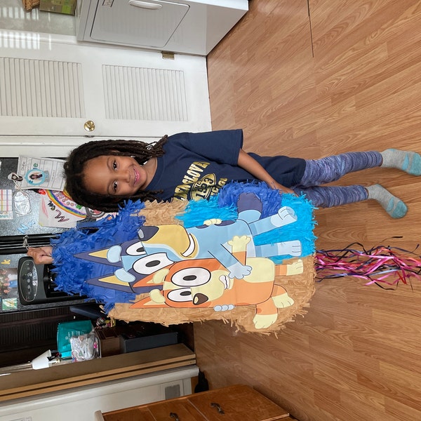 Bluey Pinata! 27”x16”x4” - Etsy